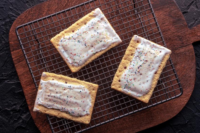 10+ Beloved Y2K Snacks That Are Way Older Than You Think | LoveToKnow