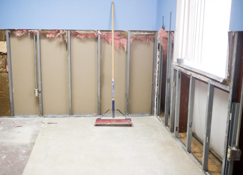 How to Clean Up Drywall Dust & Keep It From Spreading | LoveToKnow