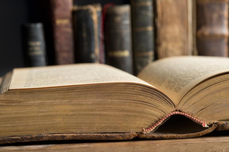 40+ Old English Words to Break Out in Your Next Conversation | LoveToKnow