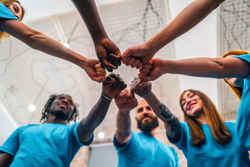 10 Impactful Ways to Make a Difference in Your Community | LoveToKnow