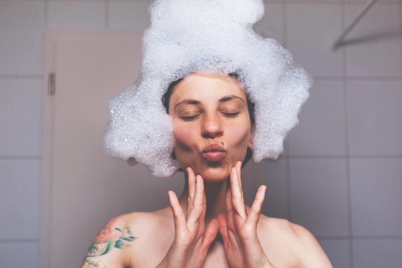 10 'Weird' Habits People Have (But Don't Admit To) | LoveToKnow