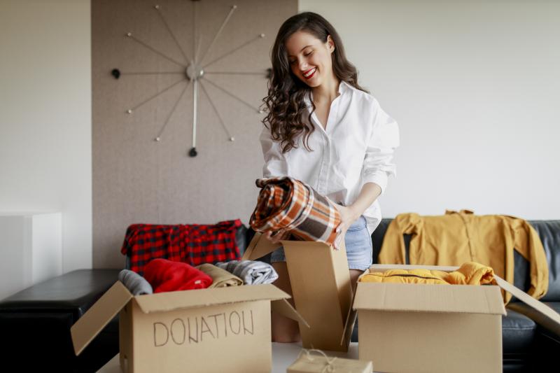 5 Stress-Free Tips to Help You Decide What to Keep When Decluttering ...