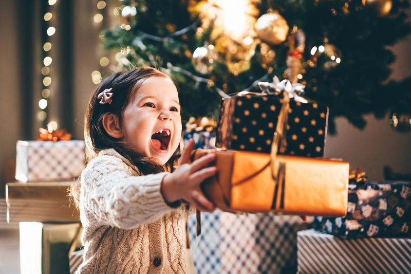 10 Adorable DIY Gifts From Toddlers That Friends Family Will Love