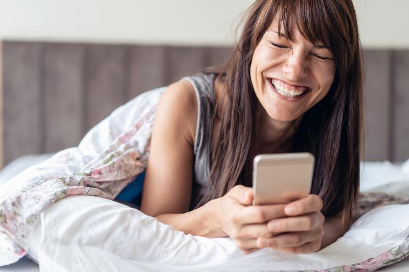 50 Sweet Text Messages to Keep Your Connection Alive | LoveToKnow