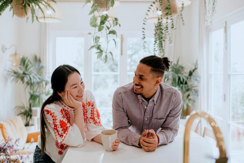 9 Beige Flags in a Relationship That Show Your Partner's a Perfect ...