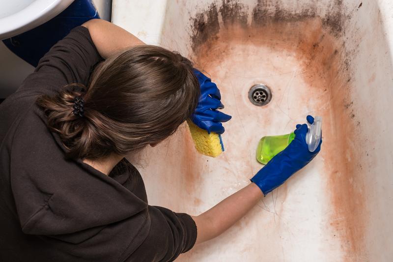 Say Goodbye to Bathtub Rust Stains With 3 Removal Methods | LoveToKnow