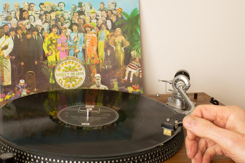 10 Outta-Sight 60s Album Covers We Still Dig Today | LoveToKnow