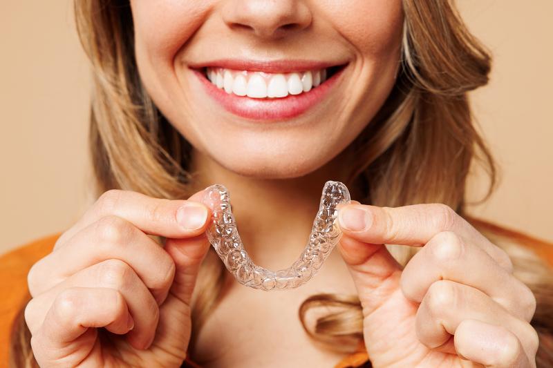 How to Clean Your Invisalign Retainers (& Why It’s So Important ...