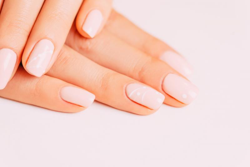 7 Memorial Day Nail Ideas: Must-Try Manis That Salute Summer | LoveToKnow